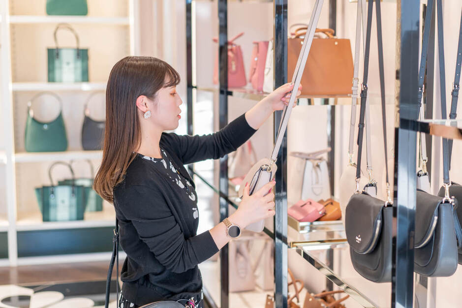 タペストリー・ジャパン合同会社（kate spade new york）｜長期【kate spade×アウトレット湘南平塚】時給1,200円 ...